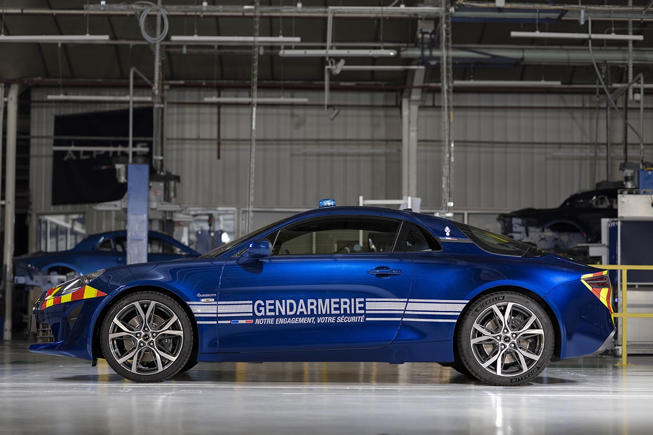 Photo 10 - Alpine A100 gendarmerie profil - Alpine A110 Gendarmerie ...