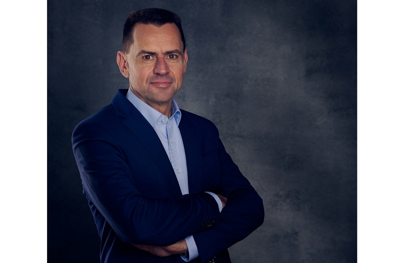 Photo 7 - martin sander ford europe - Les principales nominations du ...