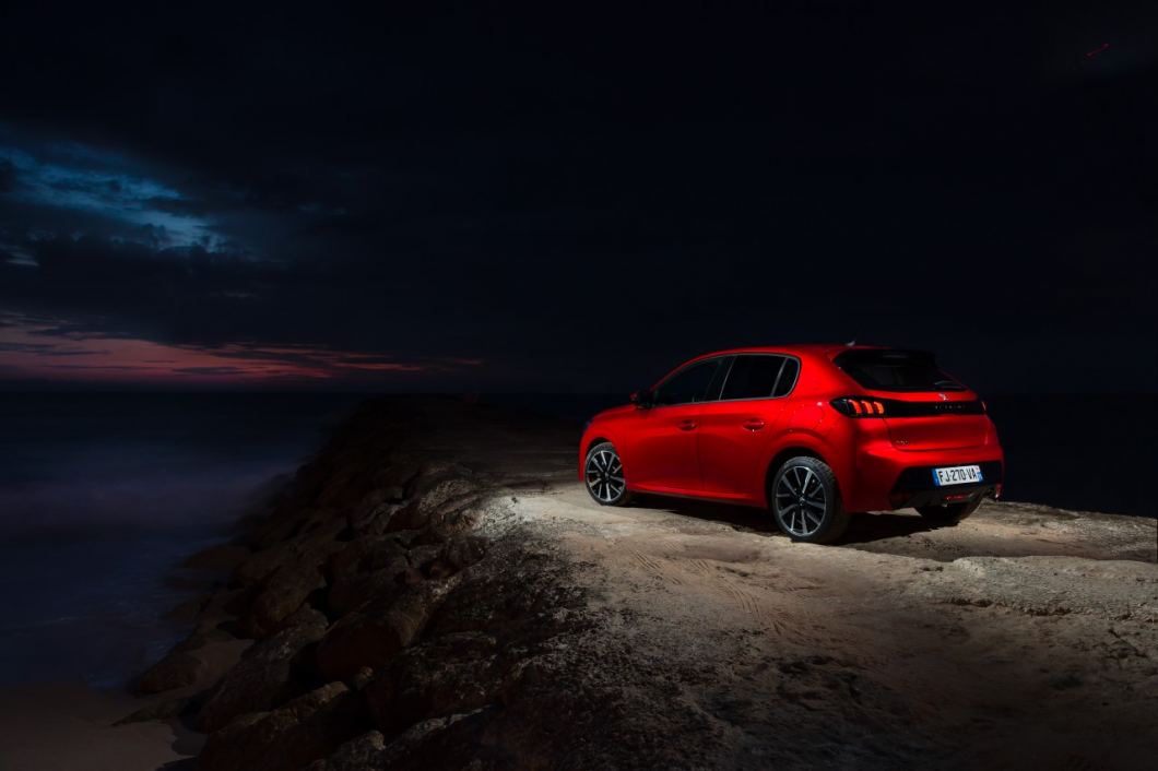 Ventes de voitures neuves : une année noire en 2022 (- 8%)