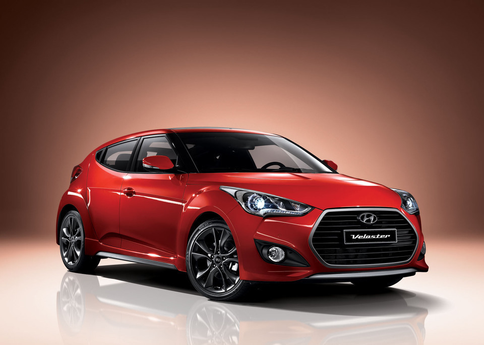 Photo 25 - Hyundai Veloster Turbo 2016 rouge avant droit - Ventes 2016 ...