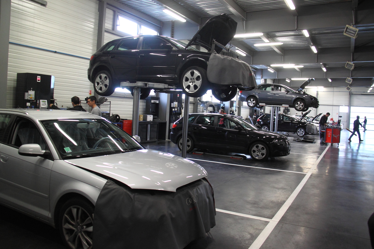 Diaporama et photos - De Boussac ouvre un des plus grands Terminal Audi ...