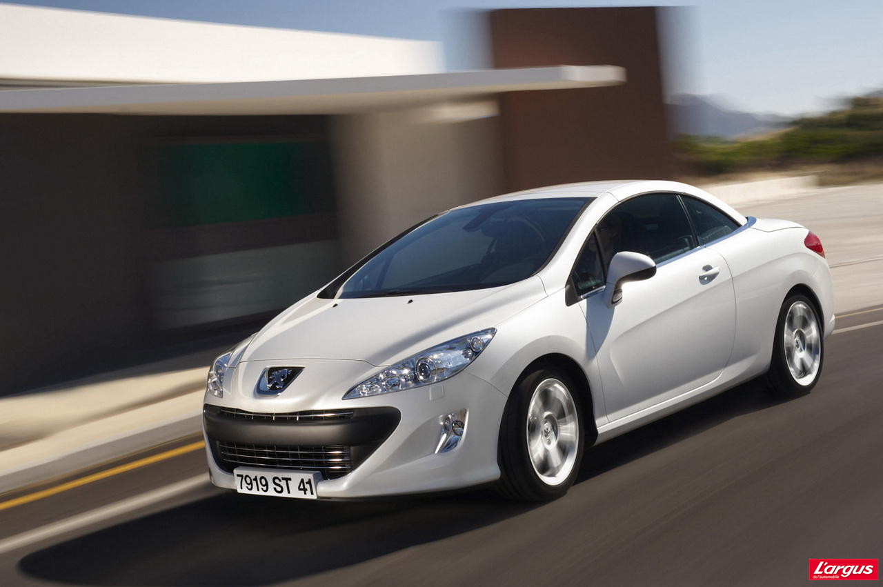 La Peugeot 308 CC prend des airs de GTi