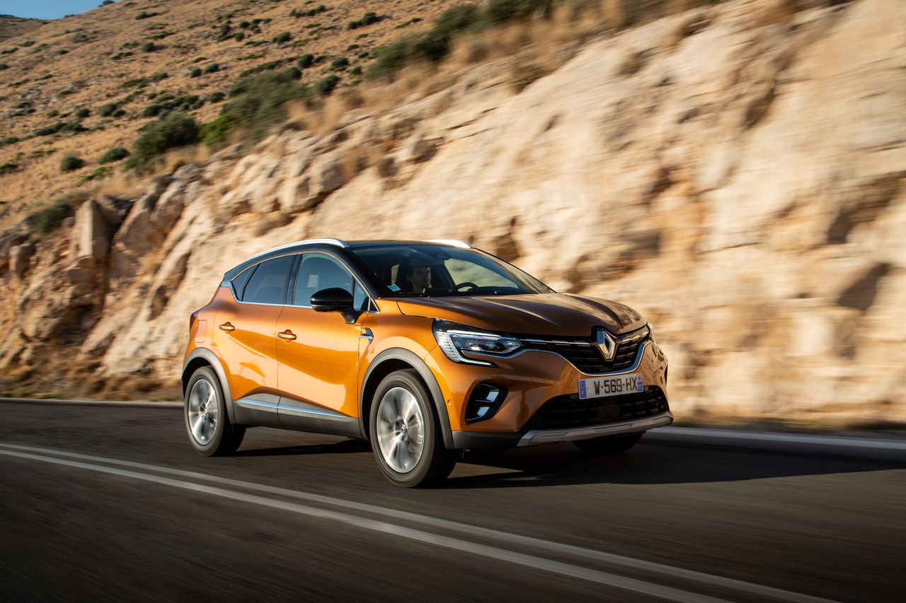 Photo 6 - Renault Captur intens orange travelling avant droit - Renault ...