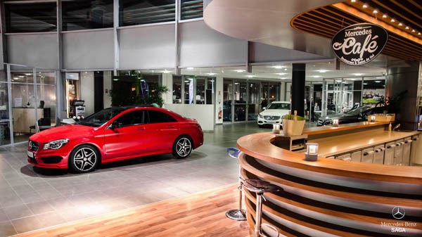 Diaporama et photos - Saga fait briller l'étoile Mercedes à ...