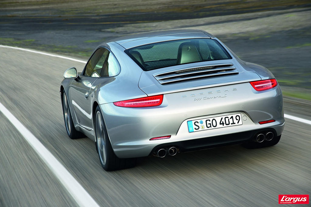 911_06 - Toute nouvelle et si fidèle - Salon de Francfort 2011