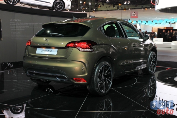Citroen_DS4_01 - La Citroën DS4 dévoilée - Salon de l'auto 2010