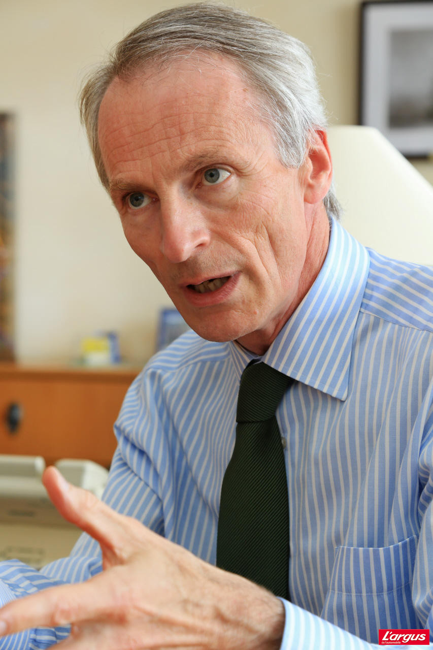 Photo 17 - Jean-Dominique Senard aux commandes de Michelin