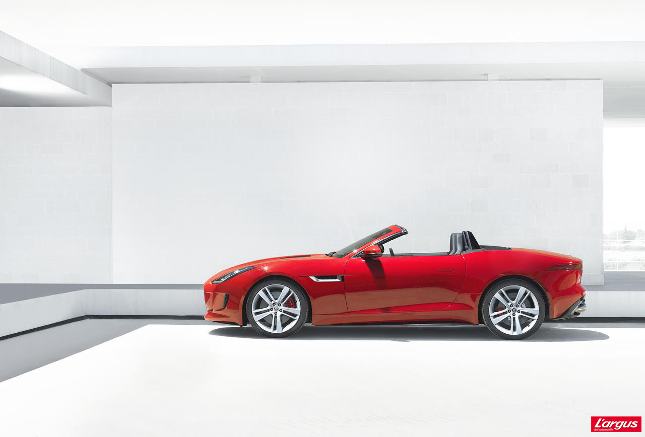 Photos Jaguar F-Type Cabriolet Héritière de la Type E
