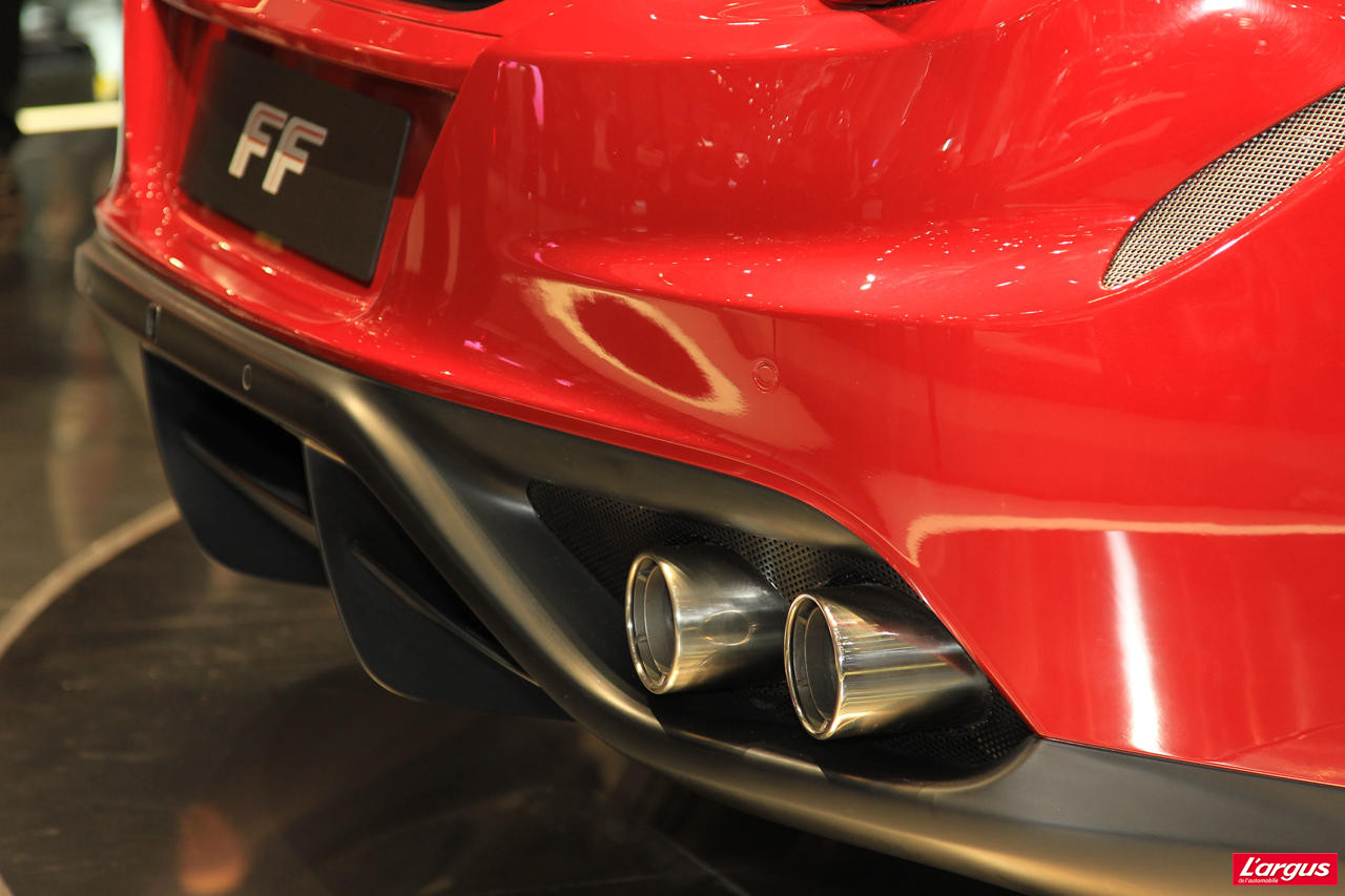 Ferrari_FF_004 - Ferrari dévoile la FF - Salon de Genève 2011