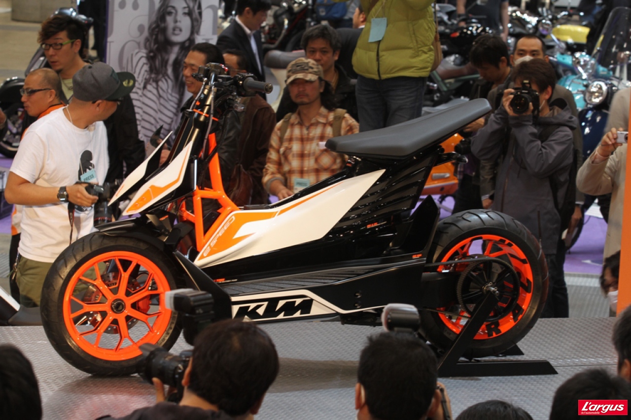 KTM dévoile son concept-scooter électrique : l'E-Speed