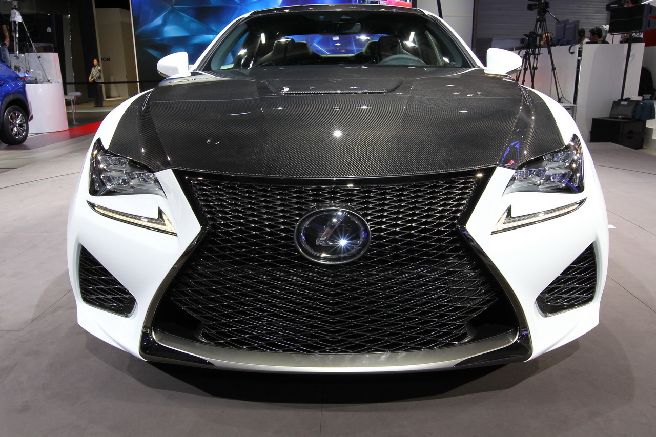 La Lexus RC F (2015) abrite un V8 de 477 ch