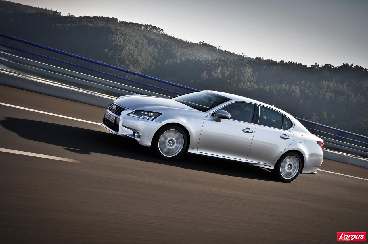 Une Lexus plus dynamique et plus sobre