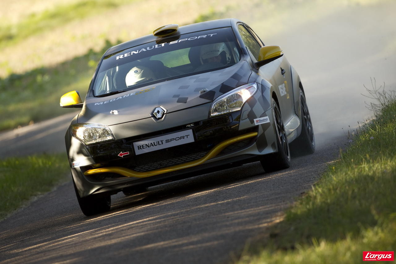 Photo 7 - Essai rallye : Renault Megane N4