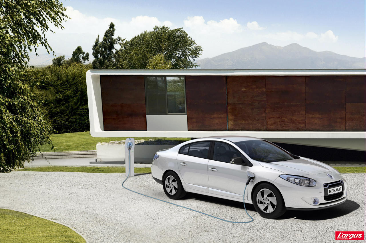 Athlon Car Lease commande 100 véhicules électriques à Renault