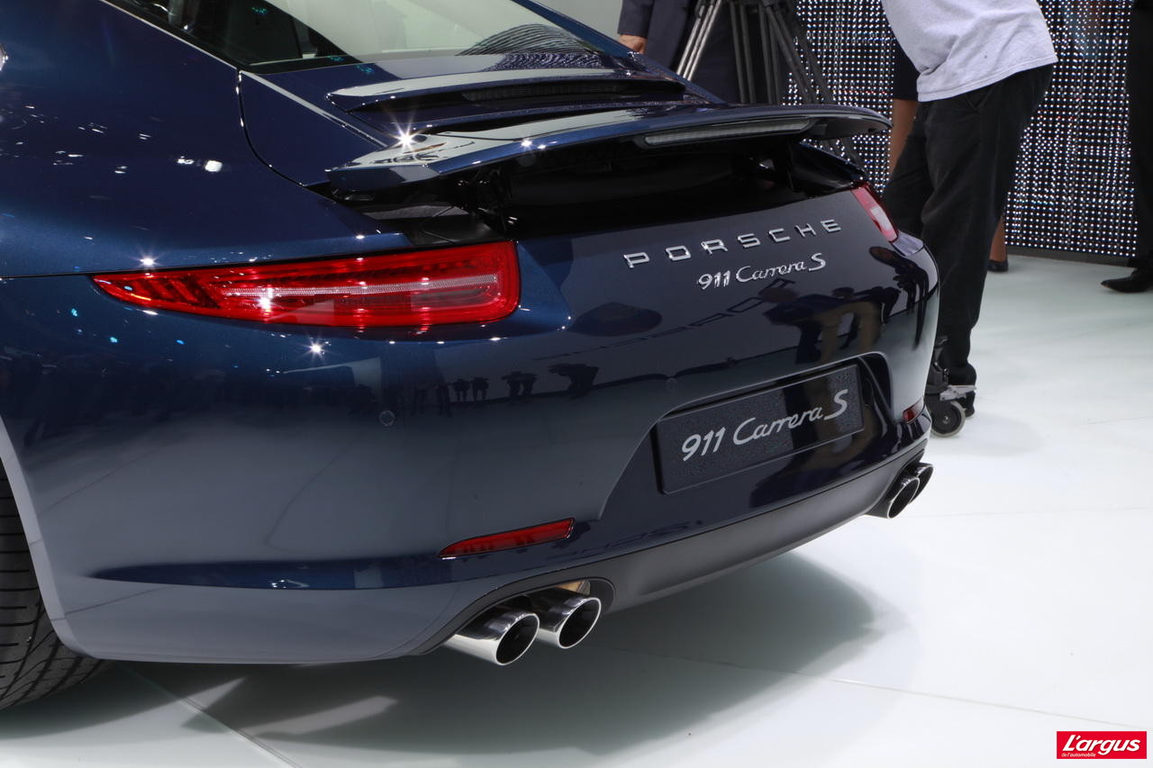 911_06 - Toute nouvelle et si fidèle - Salon de Francfort 2011