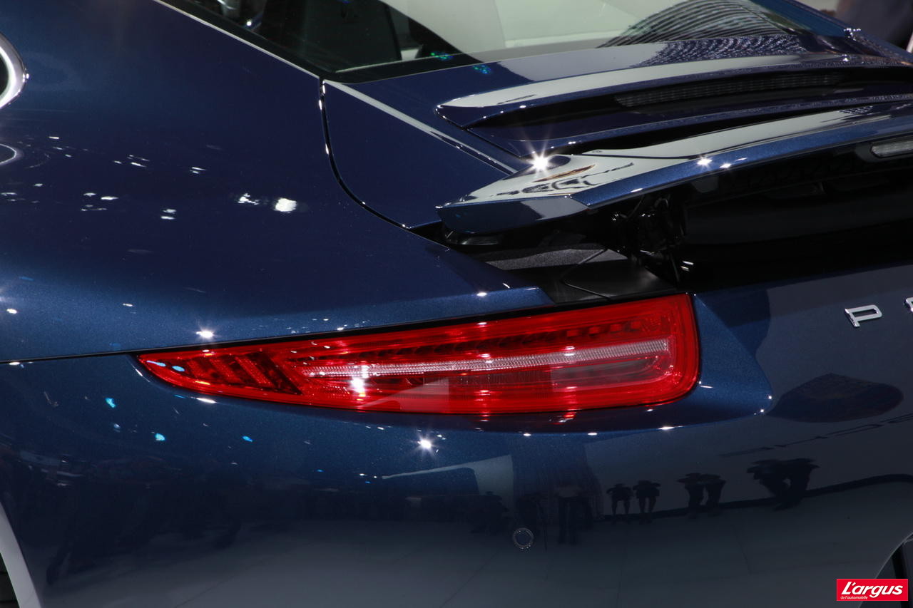 911_06 - Toute nouvelle et si fidèle - Salon de Francfort 2011