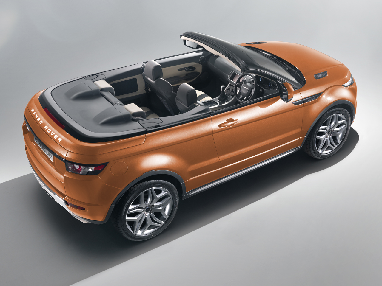 Range Rover Evoque Cabriolet (2015) : prêt pour Genève - Photo #3 - L'argus