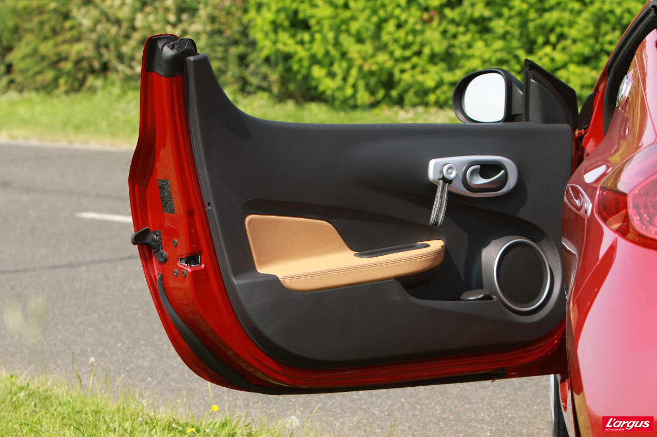 Renault-Wind_05 - Essai vidéo exclusif ! - Salon de l'auto 2010