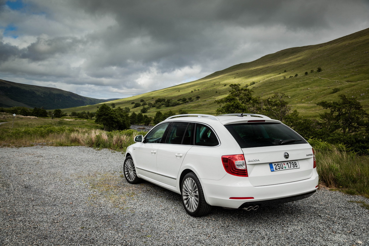 Un break aux prestations de limousine pour le prix d'un monospace