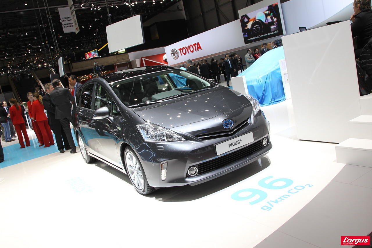 Toyota_Prius+_02 - L'hybride en famille - Salon de Genève 2012