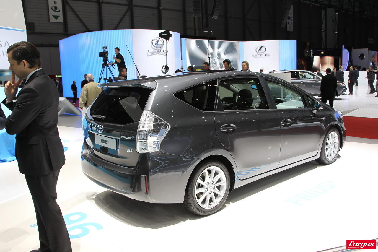 Toyota_Prius+_02 - L'hybride en famille - Salon de Genève 2012