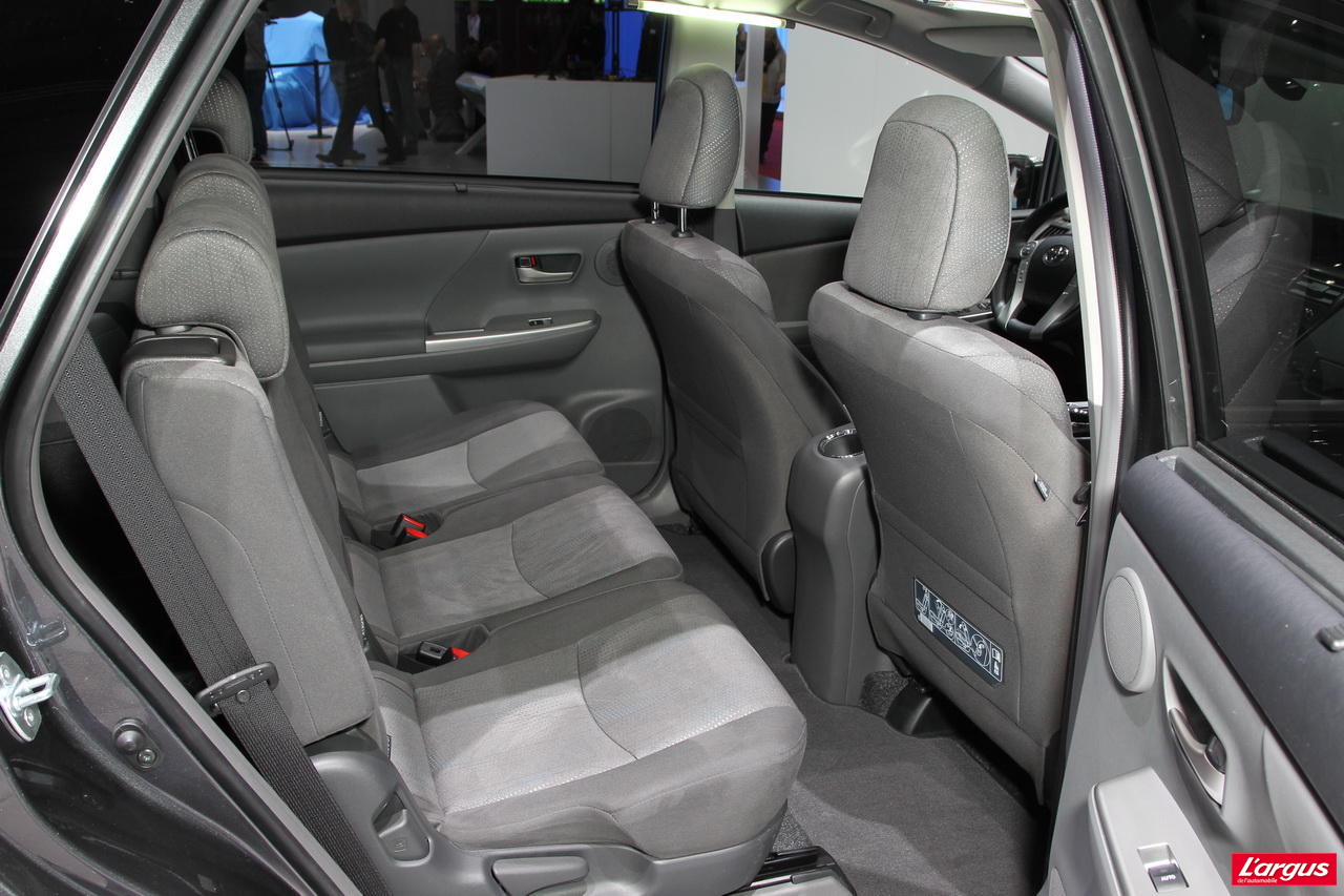 Toyota_Prius+_02 - L'hybride en famille - Salon de Genève 2012