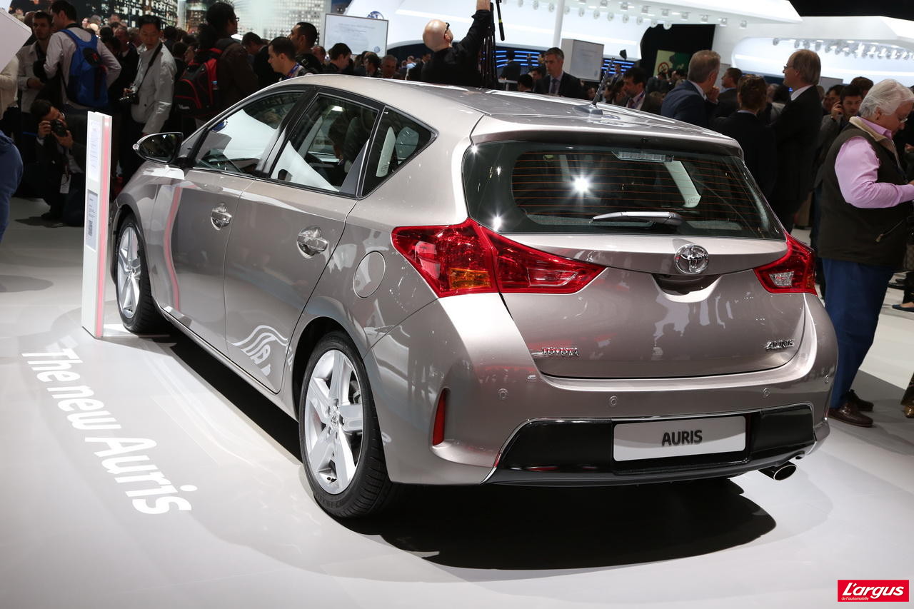 Photos Toyota Auris Stand Toyota