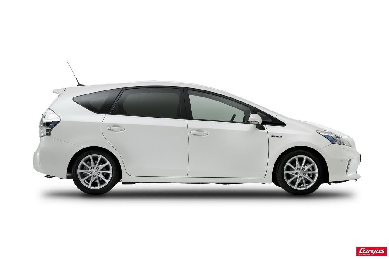 Toyota_Prius+_02 - L'hybride en famille - Salon de Genève 2012