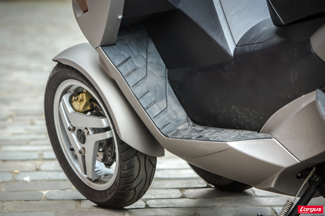 Diaporama et photos - Vectrix VX-3 : le trois roues électrique se pose ...