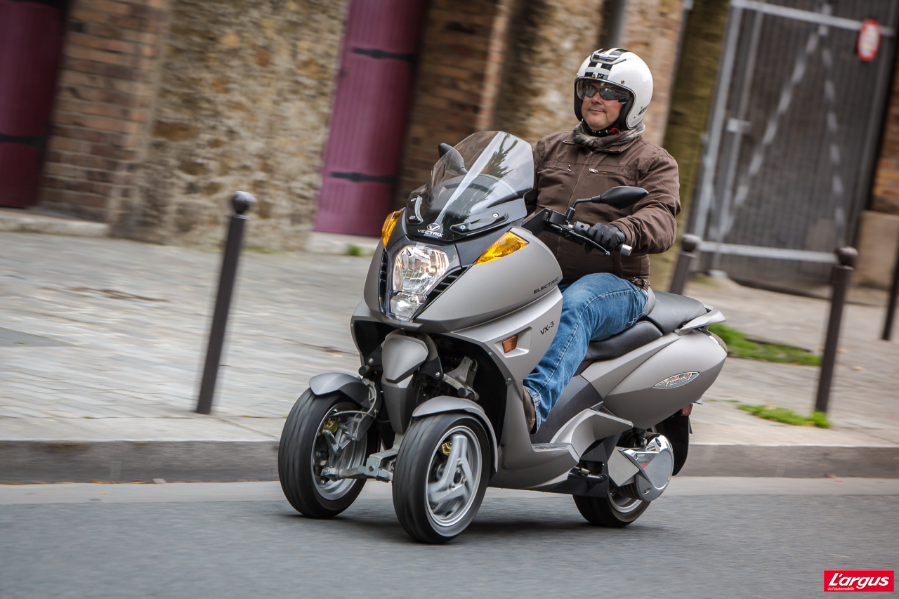 Diaporama et photos - Vectrix VX-3 : le trois roues électrique se pose ...
