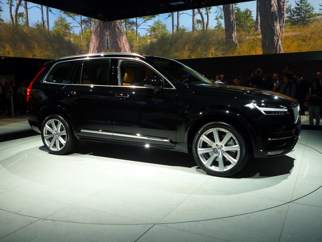 Mondial de l'Automobile 2014 : en direct du stand Volvo à Paris - Photo ...