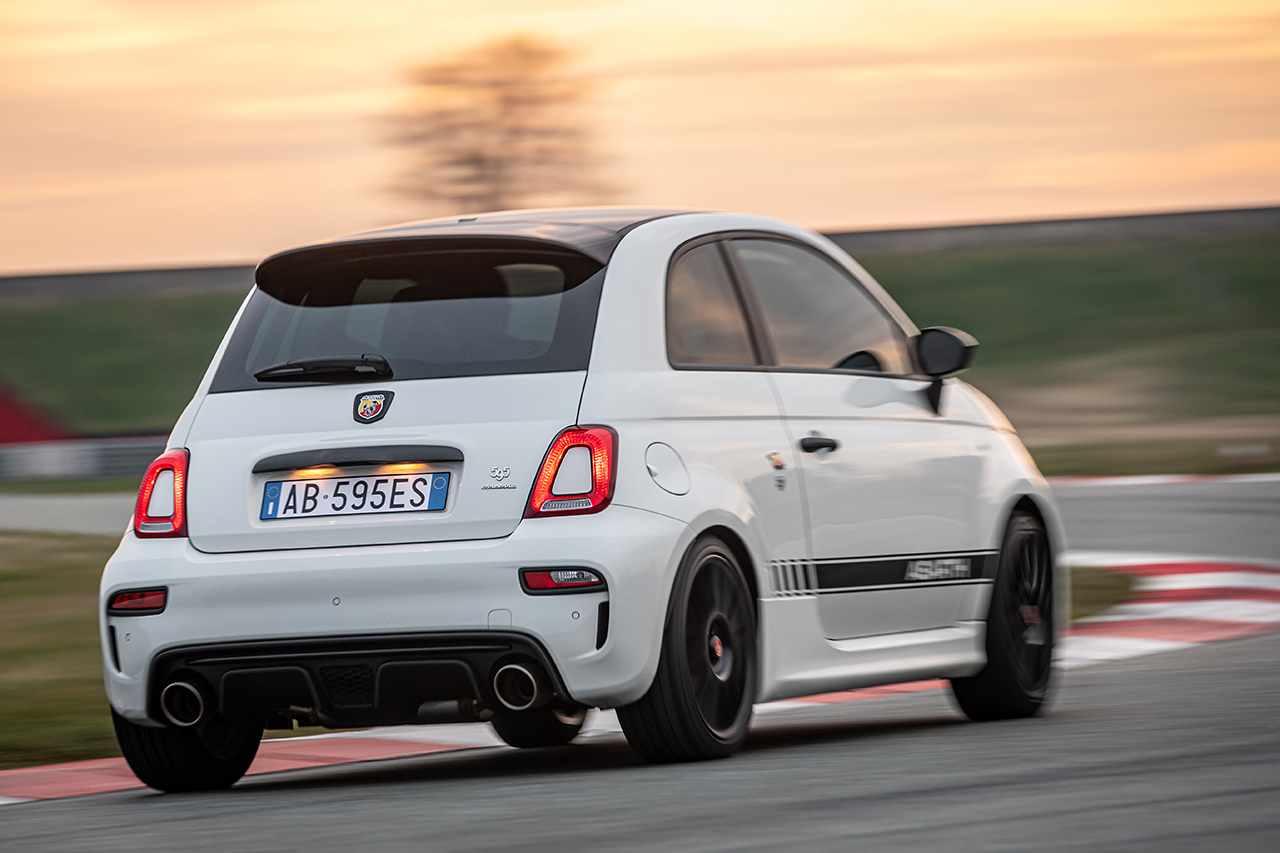 Prix Abarth 595 (2021). Gamme légèrement revue et évolutions de style