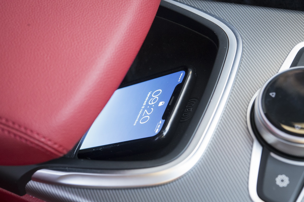 Photo 20 - Chargeur de smartphone sans fil Alfa Romeo Stelvio 2.2 190 ...