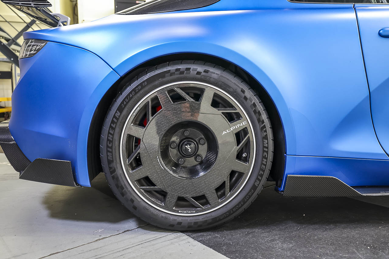 Alpine A110 R (2022). Prix, infos, essai et fiche technique officielle