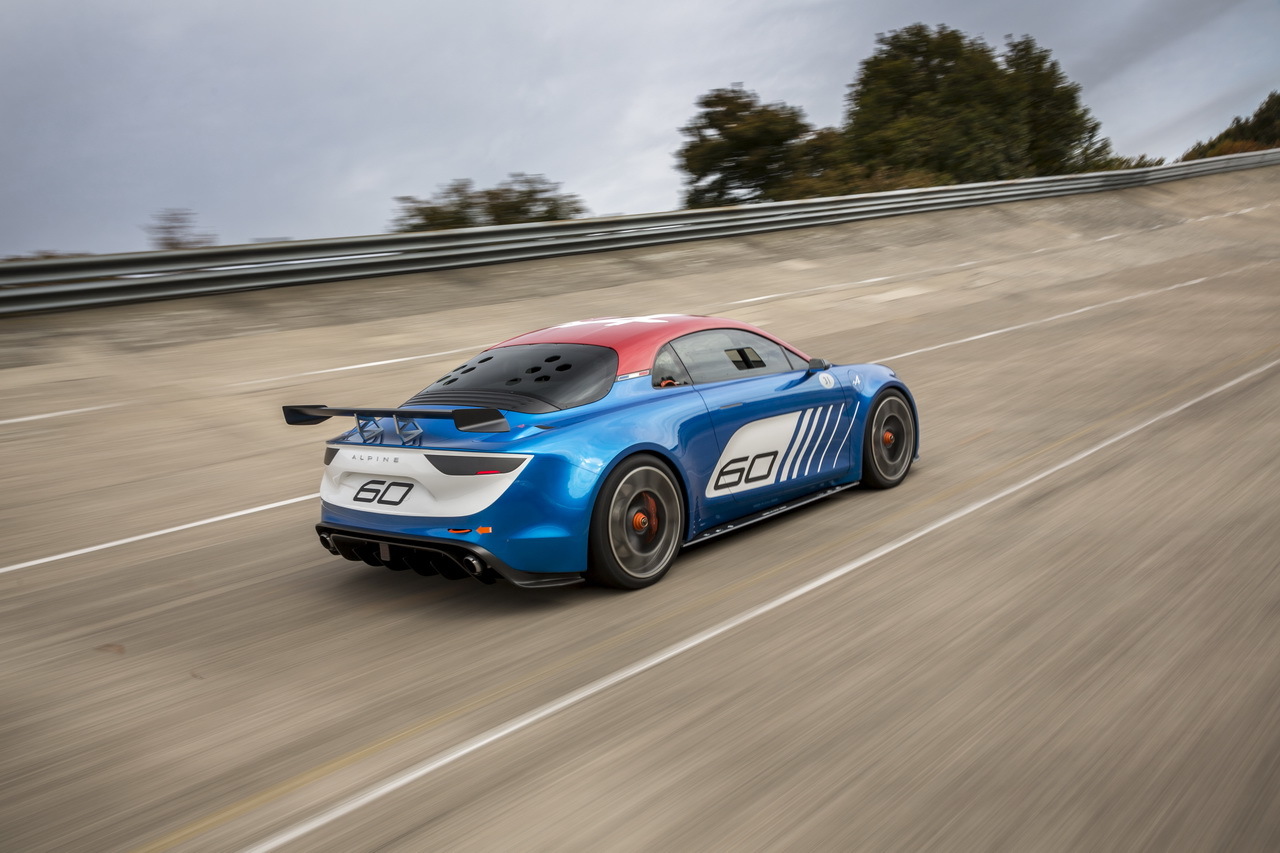 Alpine Celebration : vidéo sur le circuit de Montlhéry