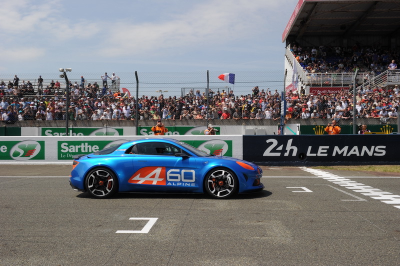 Photo 12 - Alpine Celebration sur la ligne de départ - Alpine ...