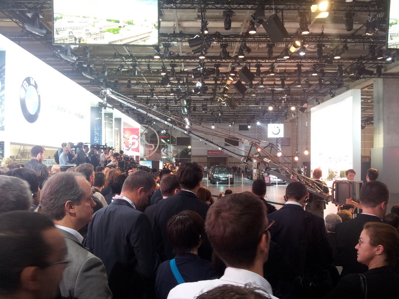 Mondial auto 2014 : en direct du stand BMW - Photo #2 - L'argus