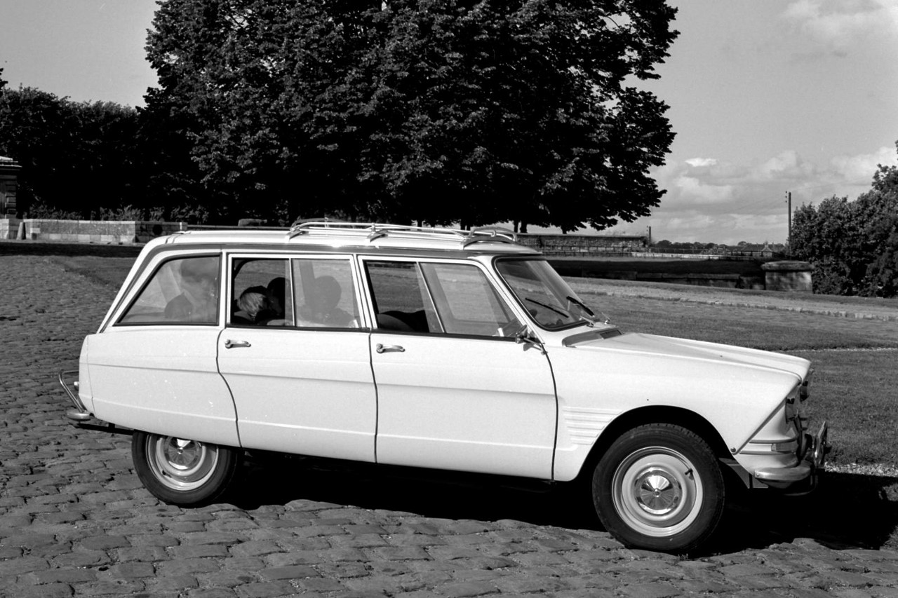 Renault 4 (1961). Comment la 4L a popularisé le hayon