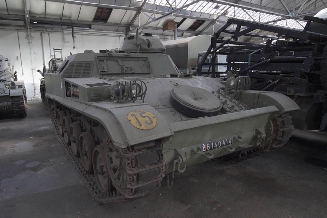 Photo 4 - Char AMX 13 VTT Gendarmerie - Les véhicules insolites des ...