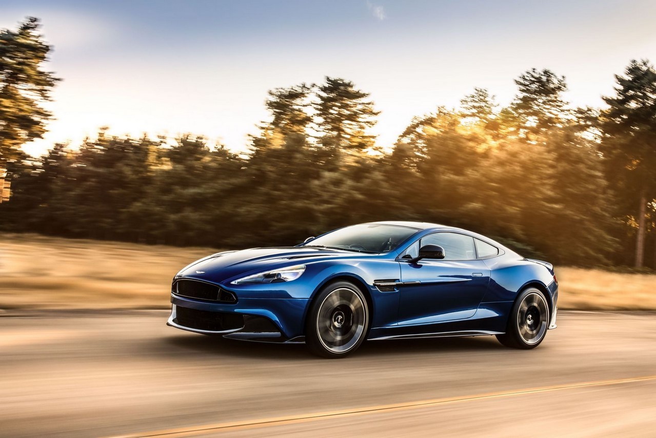 Aston Martin : la remplaçante de la Vanquish s'appellera DBS