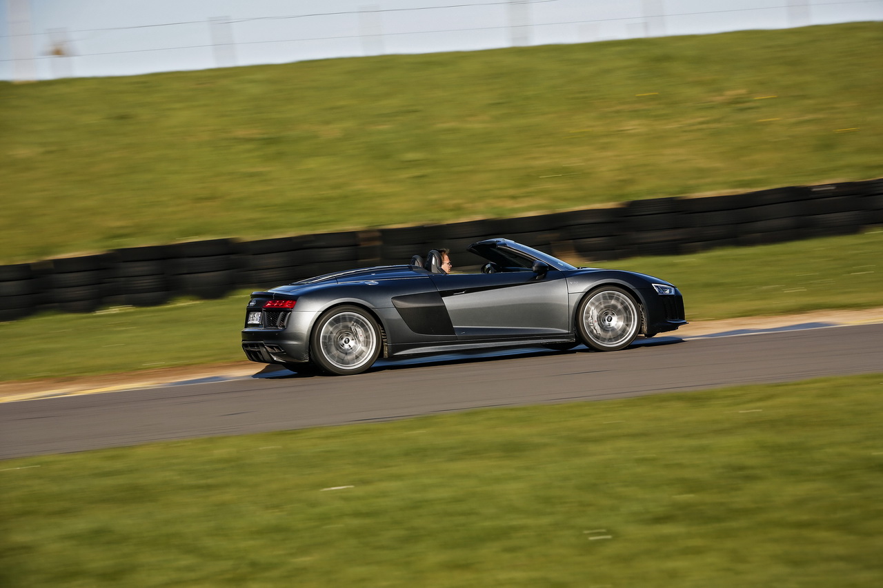 Photo 90 - Essai comparatif : l'Audi TT RS Roadster défie la R8 Spyder