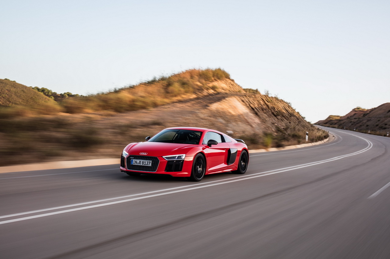 Photo 1 - Essai Audi R8 V10 Plus (2015) : l'efficacité à tout prix
