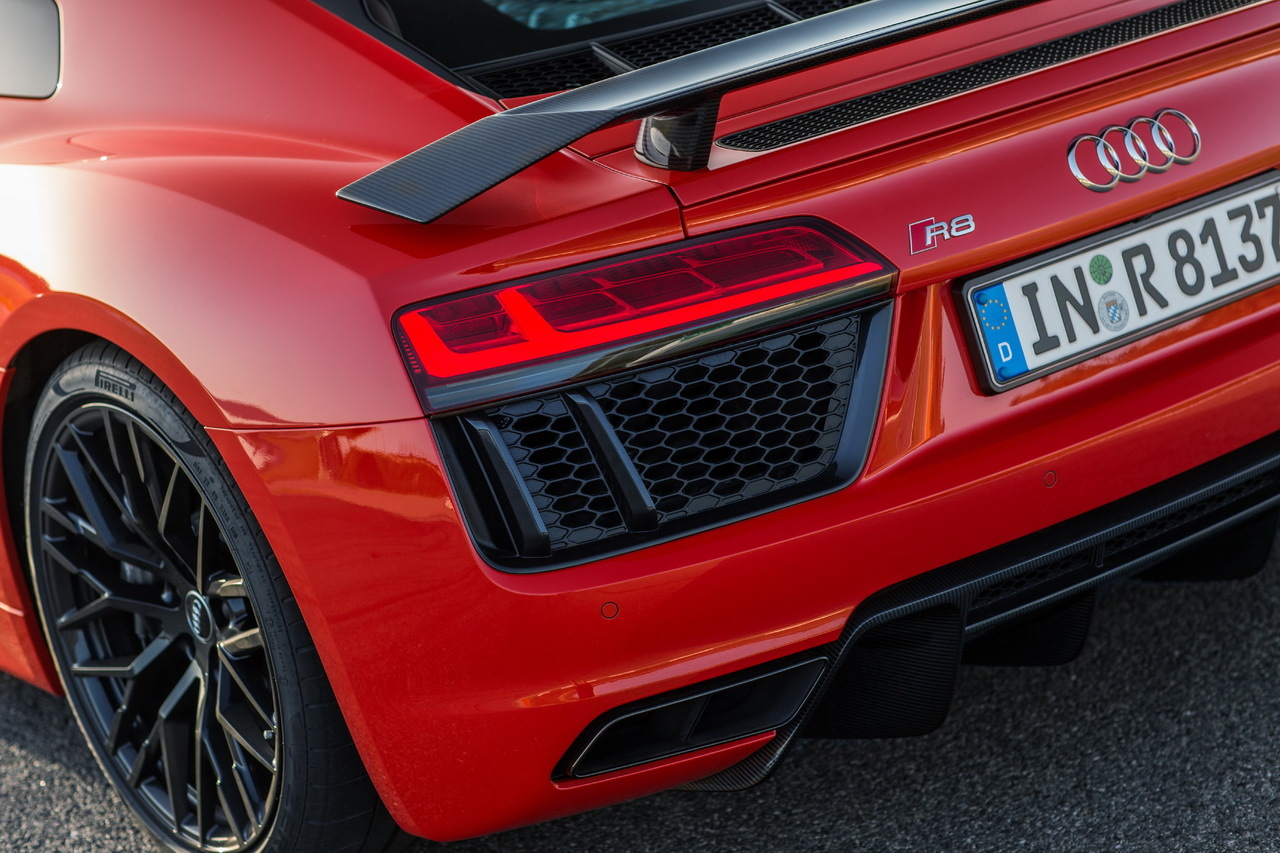 Photo 31 - Essai Audi R8 V10 Plus (2015) : l'efficacité à tout prix