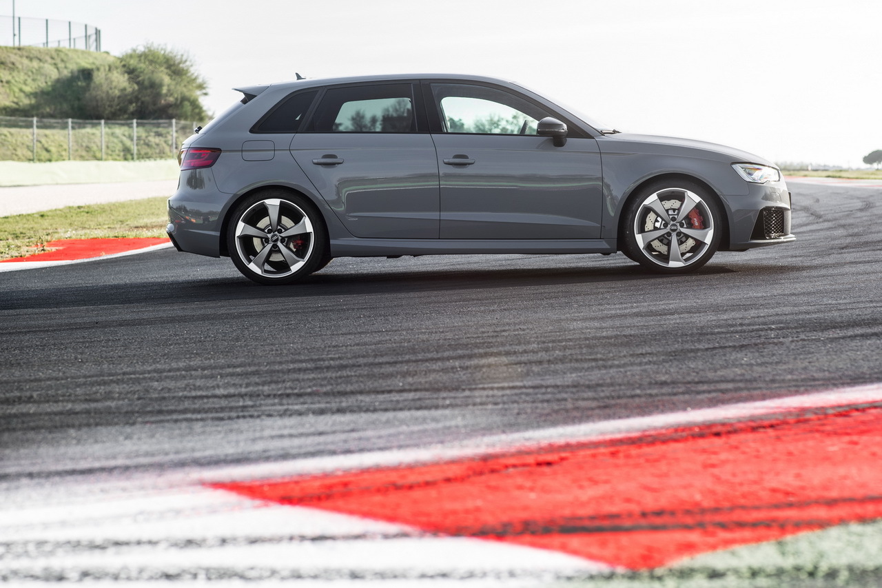 Nouvelle Audi RS3 (2015) : prix, technique et photos essai