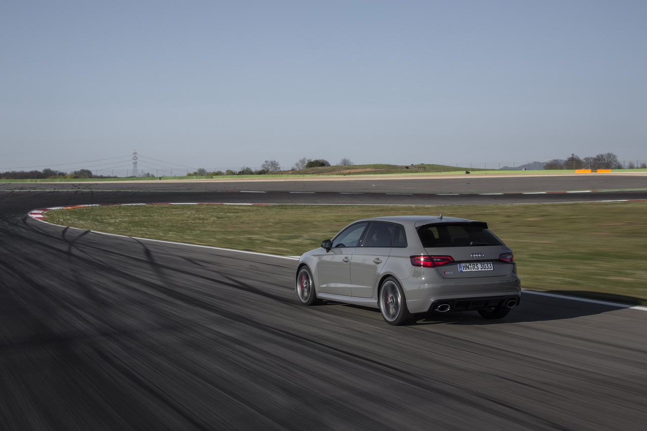 Diaporama et photos - Nouvelle Audi RS3 (2015) : prix, technique et ...