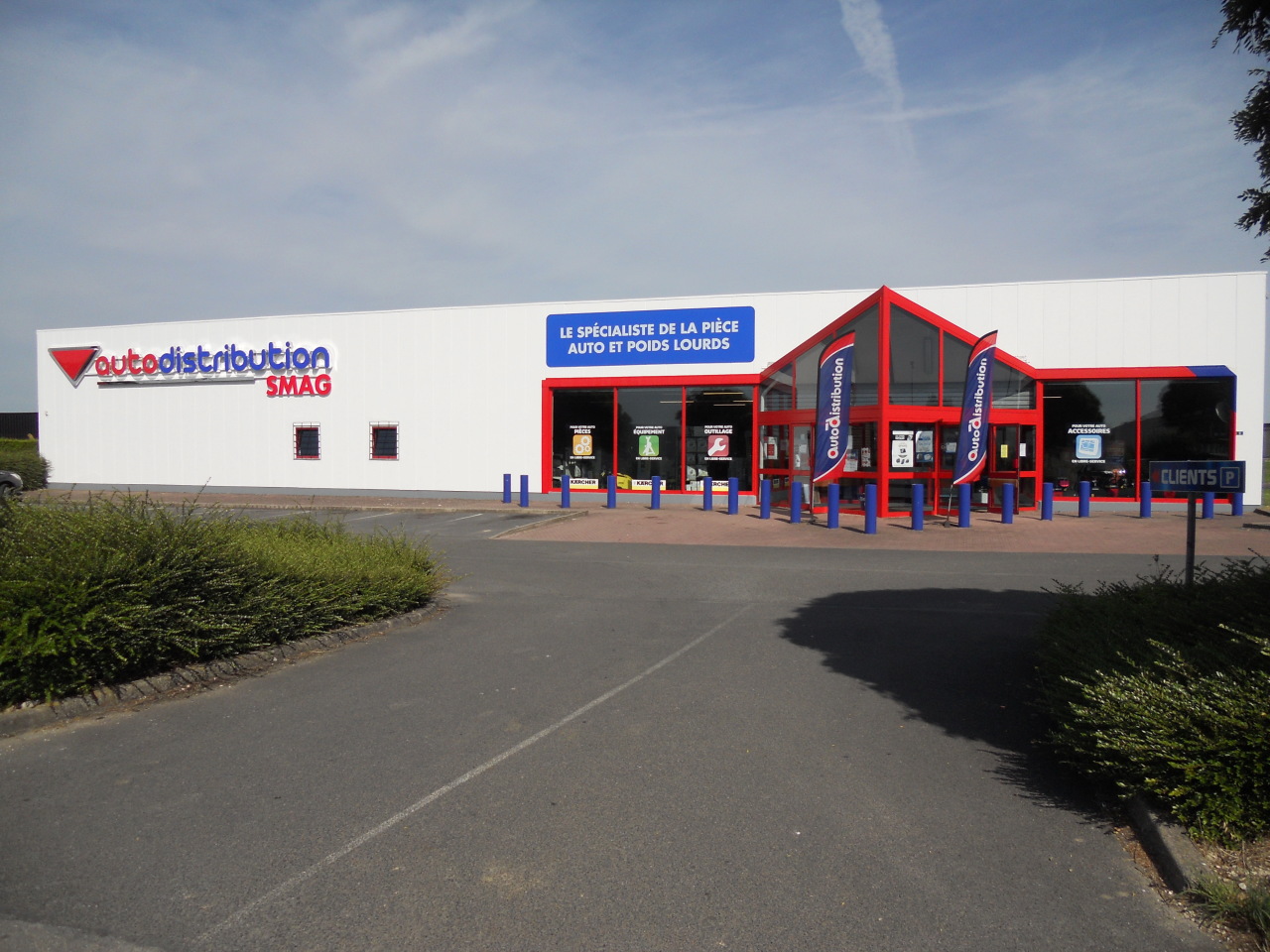Autodistribution vise les 2000 Garages en 2015
