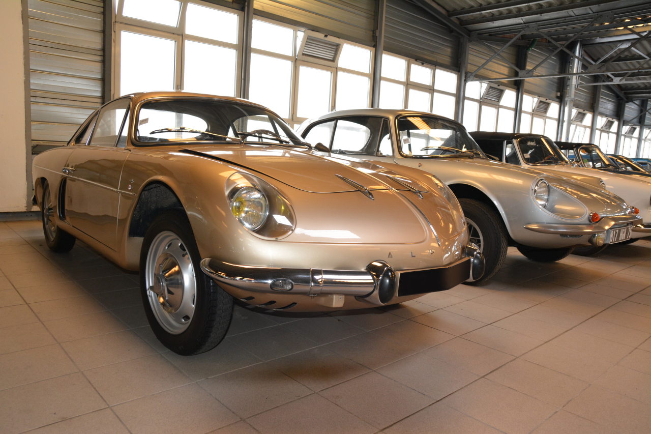 Photo 4 - Berlinette Alpine A108 Tour de France - Alpine Renault ...