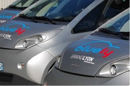 Photo 1 - A Lyon, l'auto-partage Bluely se développe mais ne gagne pas ...