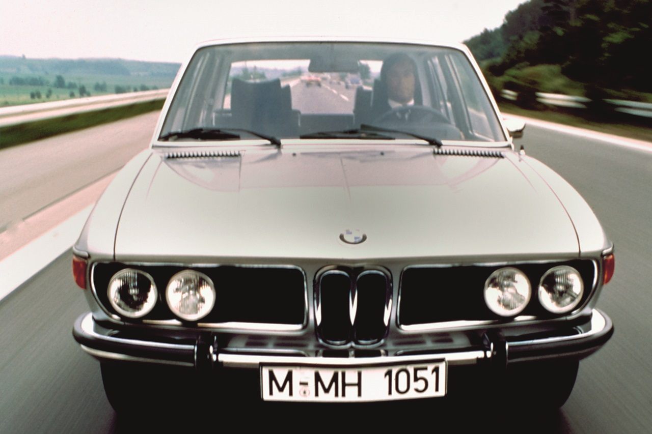 Photo 11 - BMW 2500 face avant - 100 ans BMW, les 20 modèles les plus ...