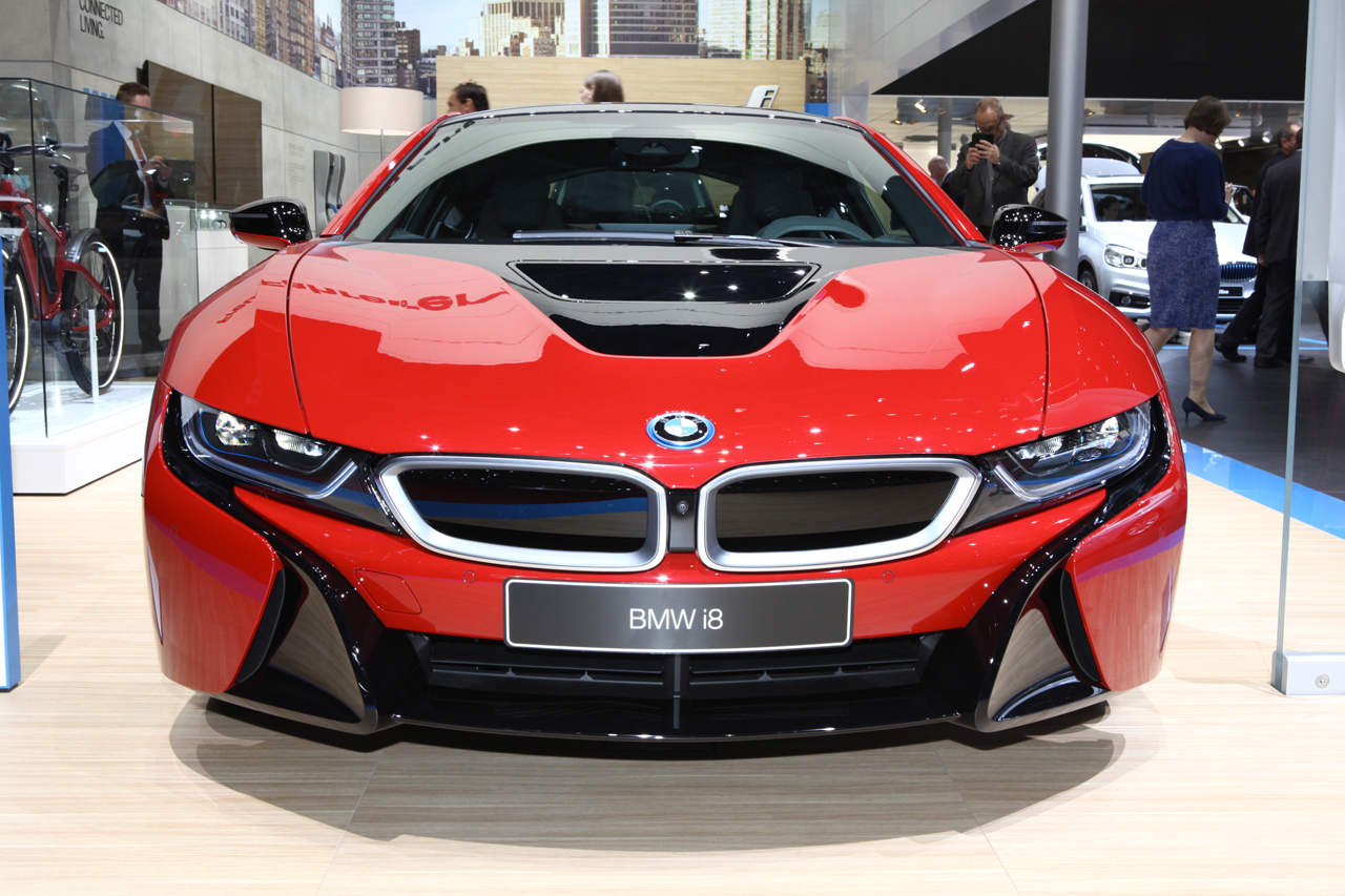 BMW i8 Protonic Red Edition : 147 900 euros pour la i8 exclusive